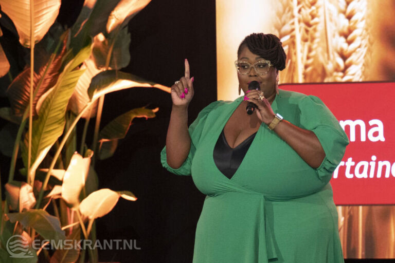 Eemsmond Big Band met Shirma Rouse in de Molenberg - Eemskrant.nl ...